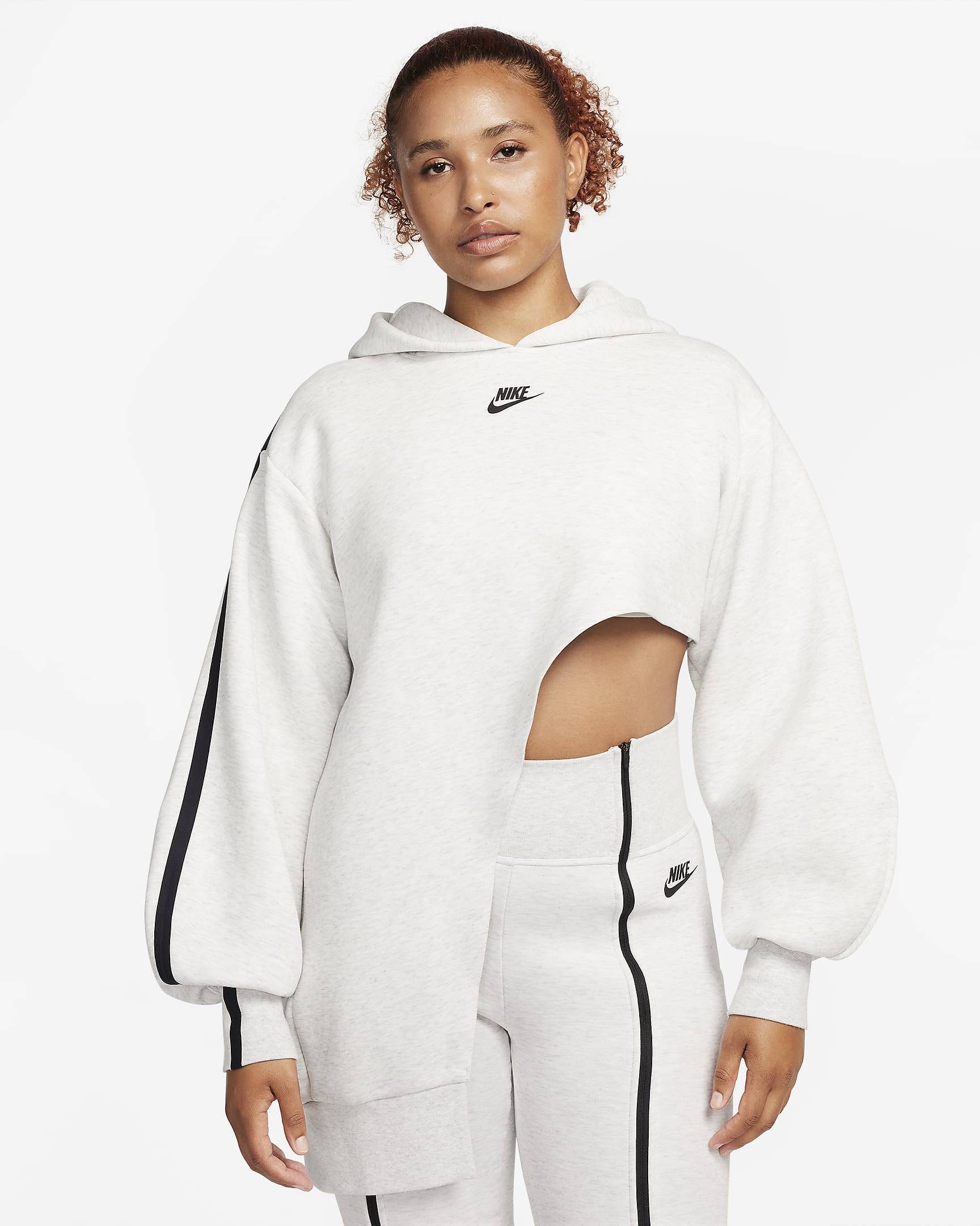 Innovación y estilo, así es Nike Tech Fleece. - Maple Space
